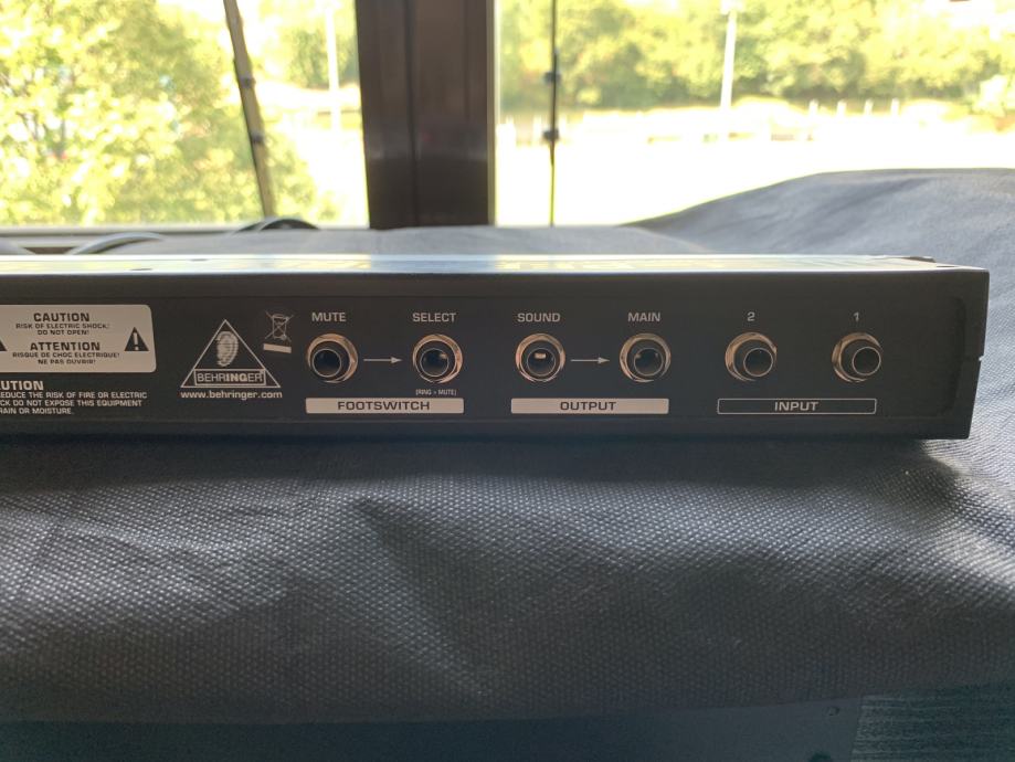 Behringer Rack Tuner BTR2000