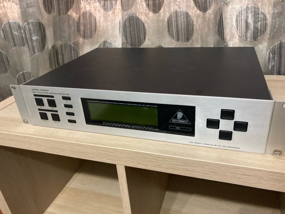 Behringer ULTRA-CURVE DSP 8000
