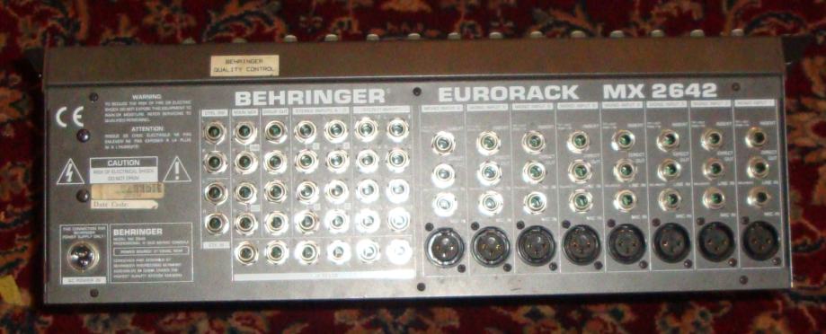 Mešalna miza Behringer MX2642A