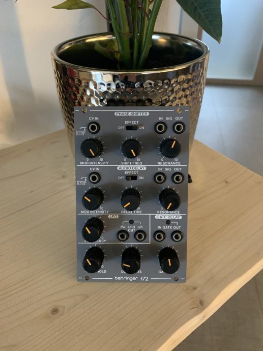 Modular Synth Eurorack Moduli Dreadbox Behringer System 100