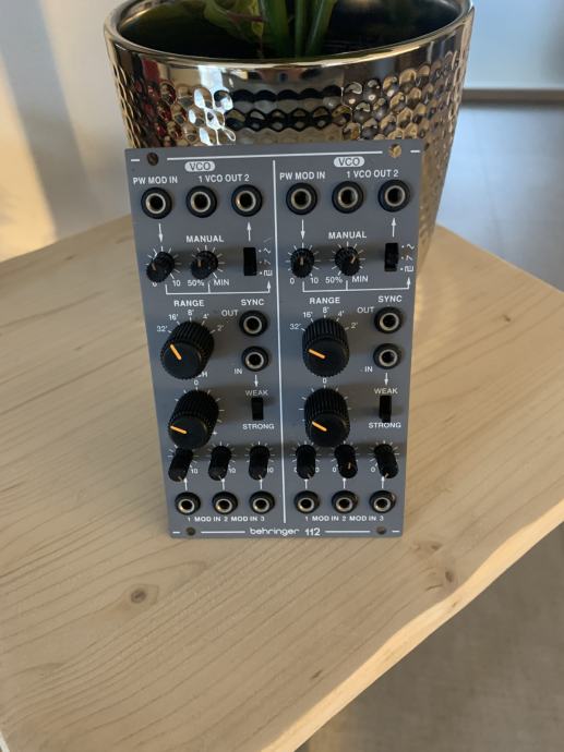 Modular Synth Eurorack Moduli Dreadbox Behringer System 100