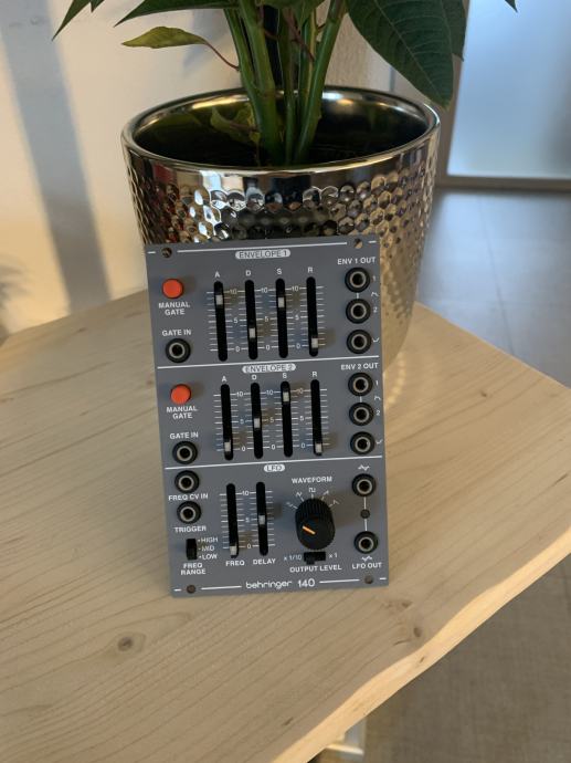 Modular Synth Eurorack Moduli Dreadbox Behringer System 100