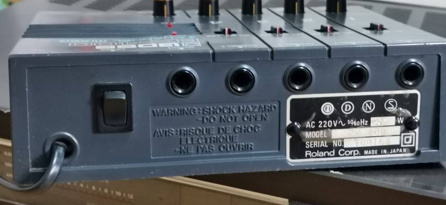 Roland BOSS BX-400 4 CHANNEL An MIXER