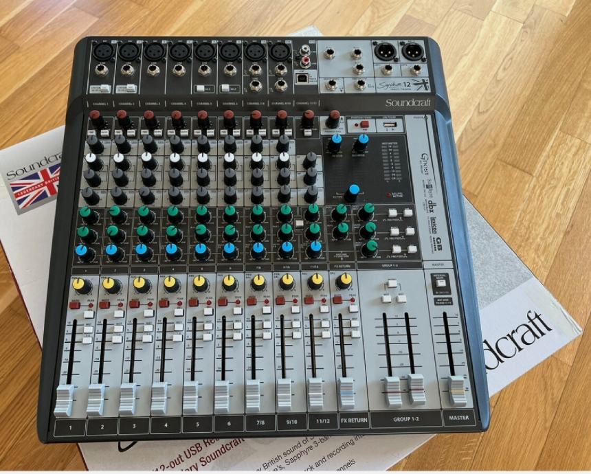 Soundcraft signature 12mtk