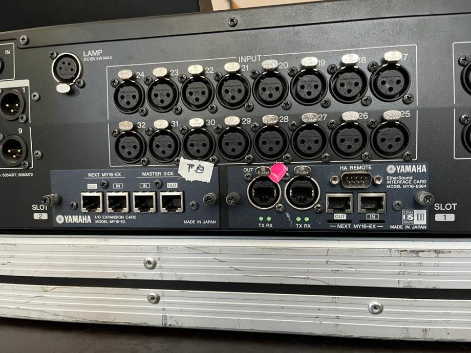 Yamaha LS9 + 2x stage box SB168-ES