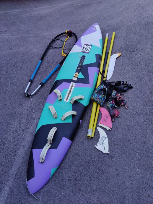 Surf komplet Fanatic 320 | 2 jadri: 5 in 4,5 m2