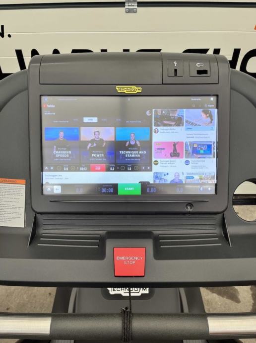 Technogym tekalna steza Excite Live Run 600