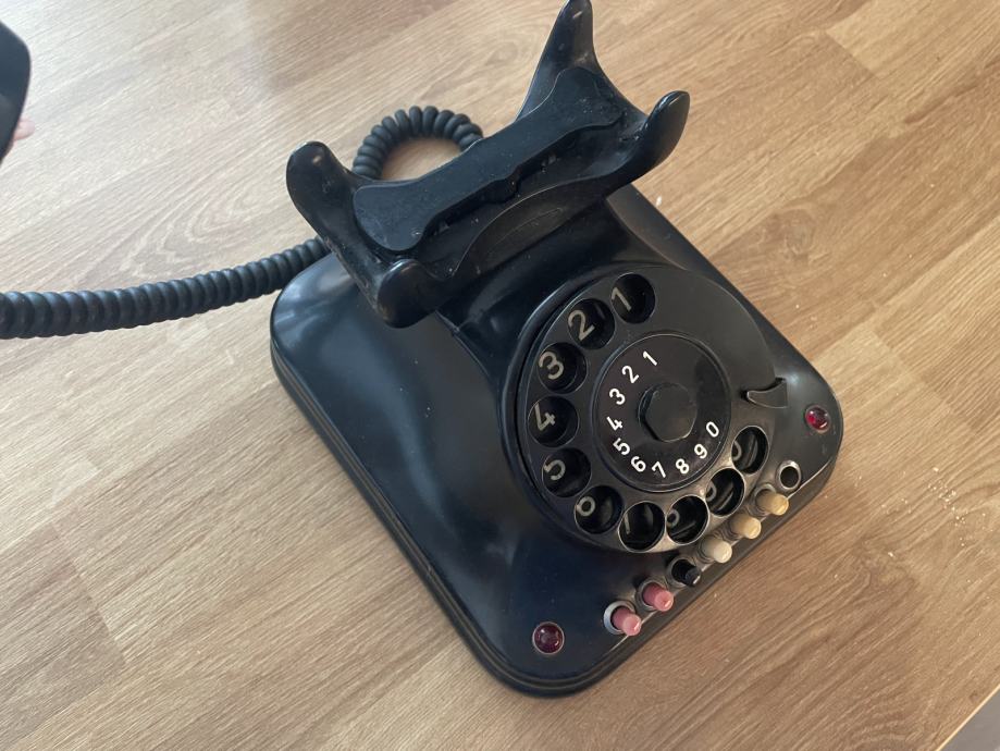 Star bakelitni telefon Pupin