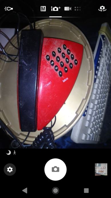 Vintage Iskra stacionarni telefon COMET