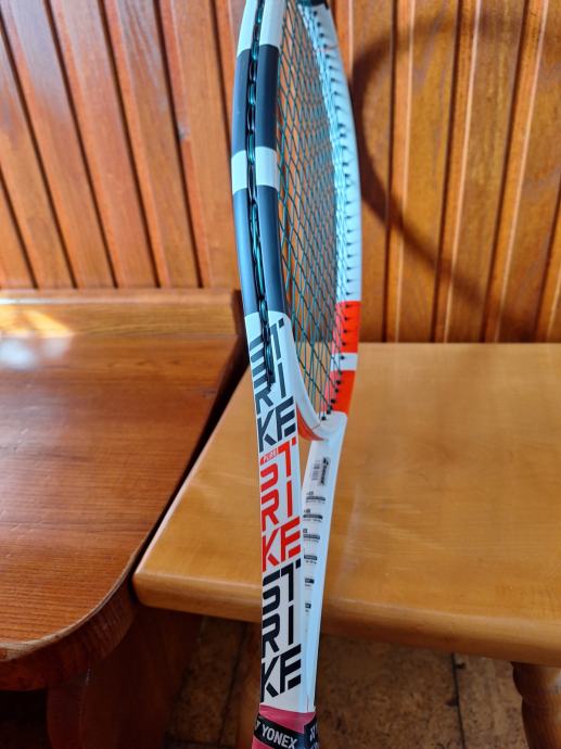 Babolat Pure Strike 2019