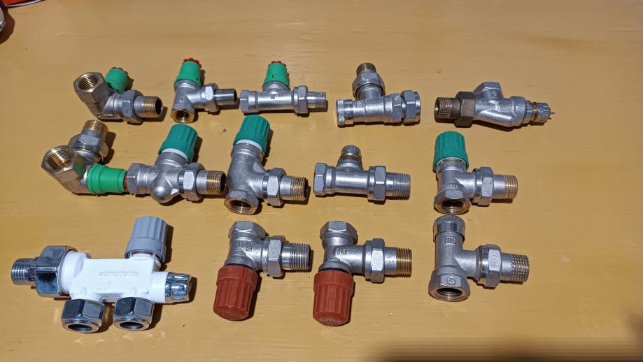 Danfoss termostatski ventili in glave za radiatorje novo