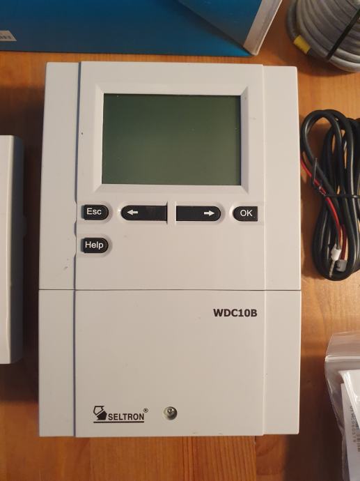 Seltron WDC10B regulator in sobni termostat Seltron DD2+ s tipali