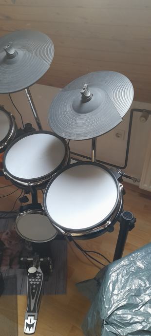 Elektronski bobni Millenium komplet set z zvočniki in sedežem