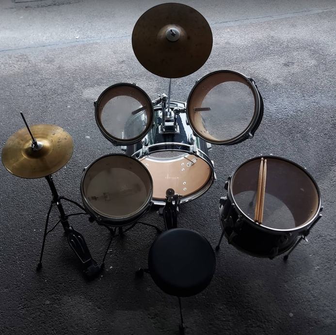 KOMPLET BOBNI ZA OTROKE OD 4.LETA DALJE