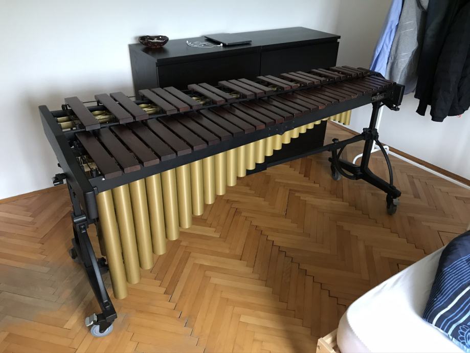 Marimba Majestic, 4,3 oktave, model M6543H, Honduras Rosewood, odlična