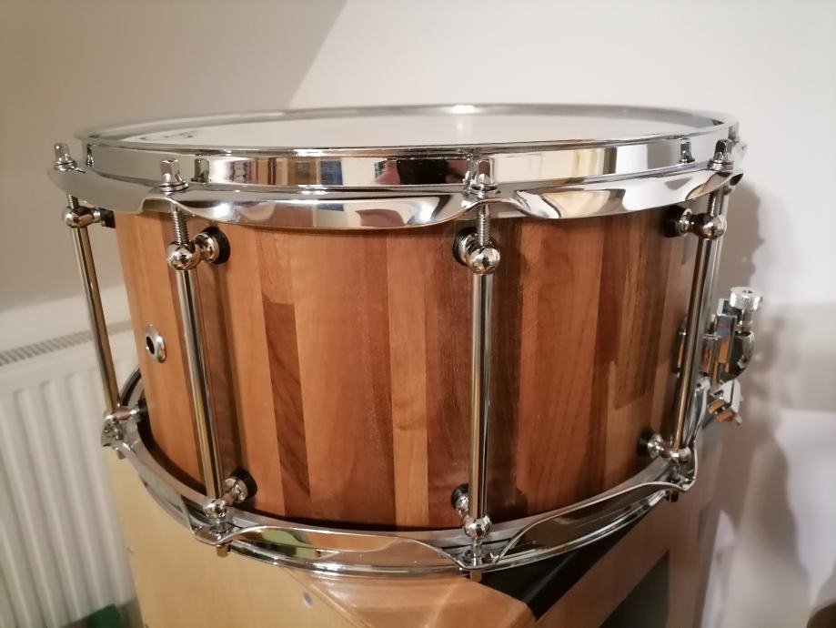 snare mali boben iz masivnega lesa
