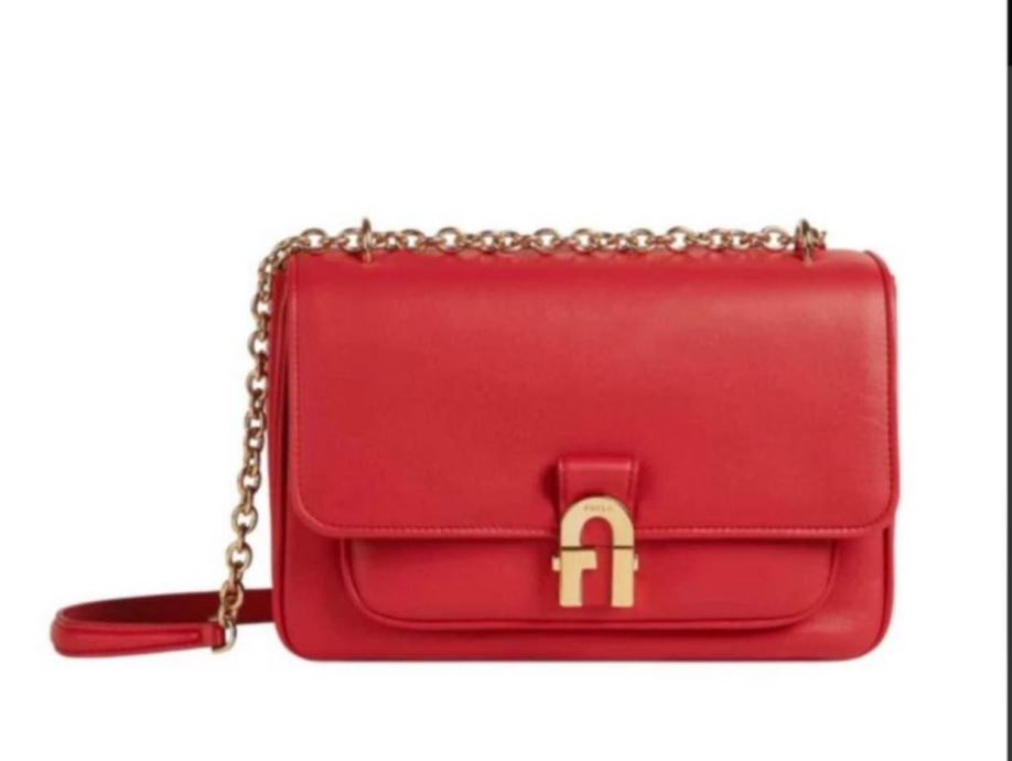 Nova Furla z etiketo!