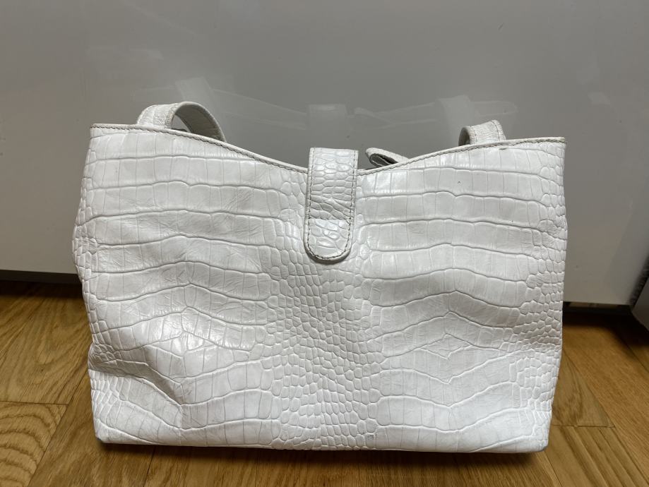 Gucci torbica bele barve