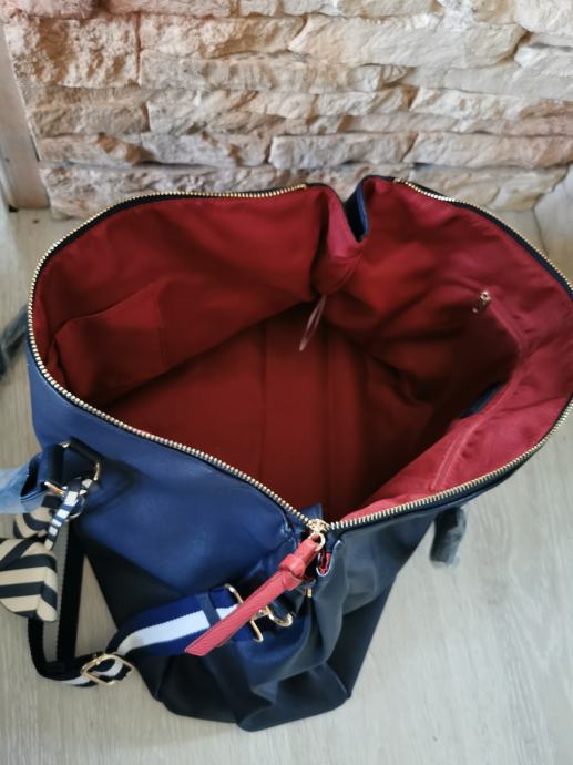 Velika modra vikend torba z mornarskim dodatkom