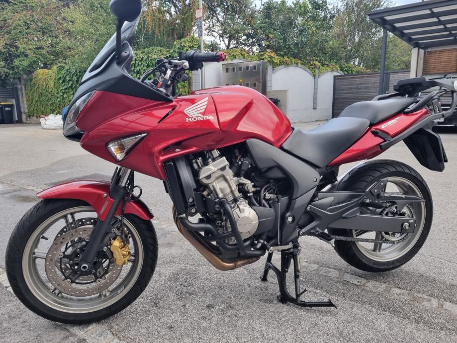 Honda CBF 600 SA 599 cm3, 2008 l.