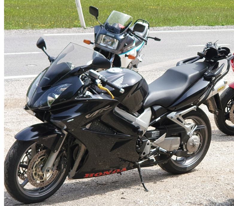Honda VFR 800 782 cm3, 2007 l.