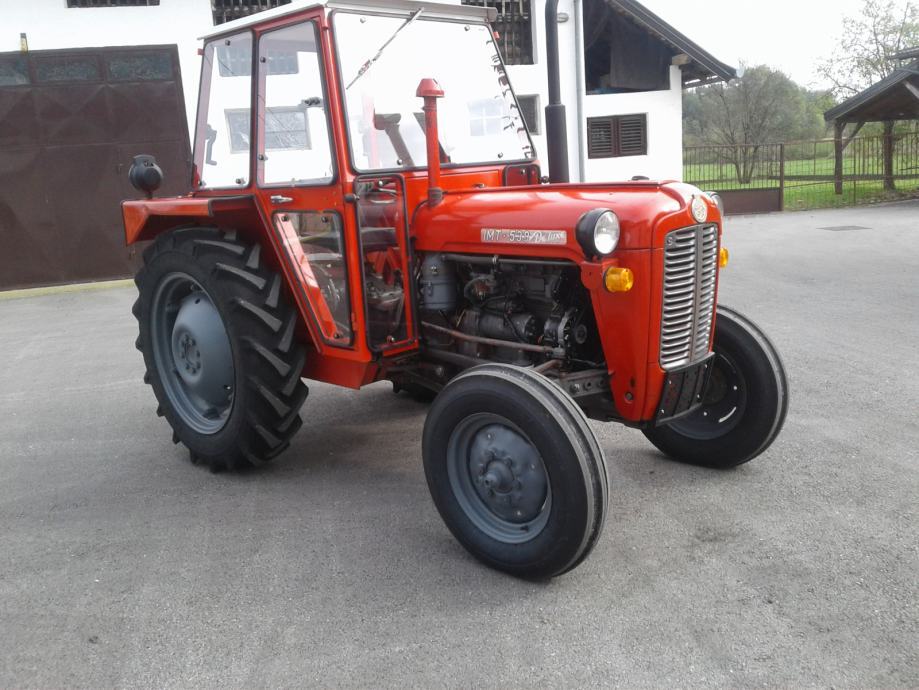 Kupim traktor IMT