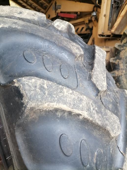 traktorske gume 340/85 r24