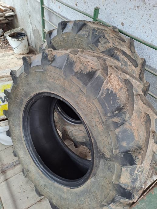 traktorske gume 380/85 R 30, 320/85 R20