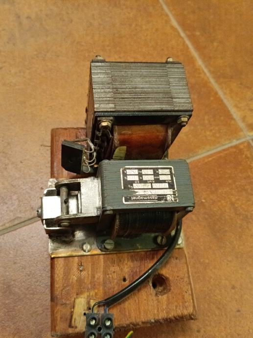 elektromagnetna tuljava