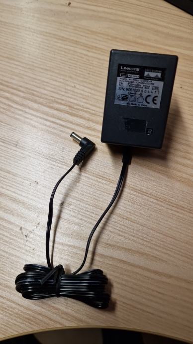 Napajalnik, adapter Linksys, Cisco original
