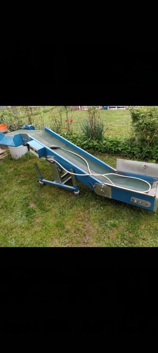 Industrijski transportni trak