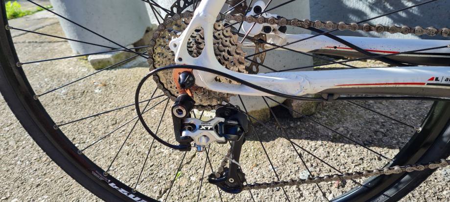 CUBE CROSS PRO, SHIMANO XT, 3x9, VEL.54