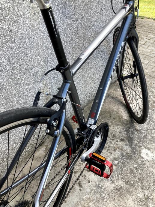 Trek FX 7,4 treking cestno kolo karbonske vilice kot novo