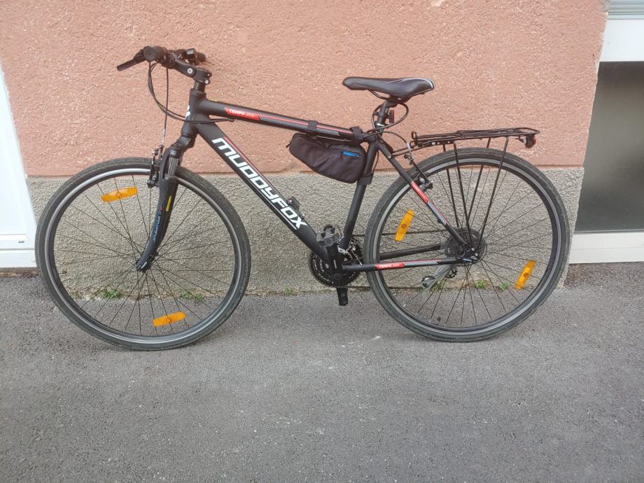 Treking kolo Muddyfox Tempo 200