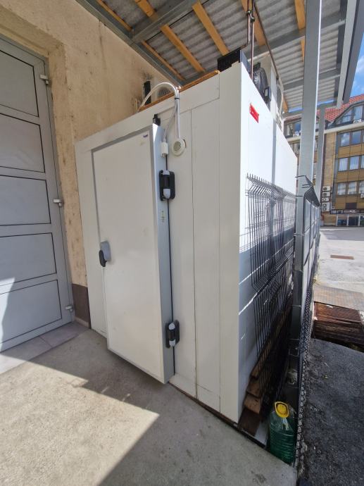 ZAMRZOVALNA MINUS KOMORA