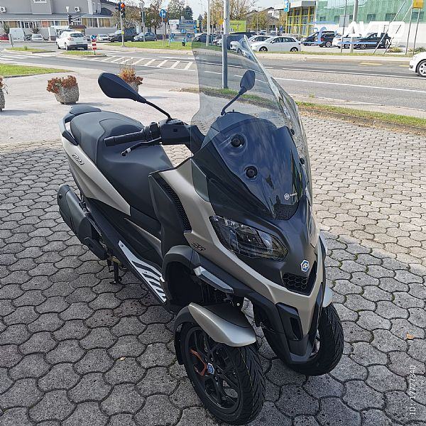 Piaggio MP3 530 EXCLUSIVE, 2024 l.
