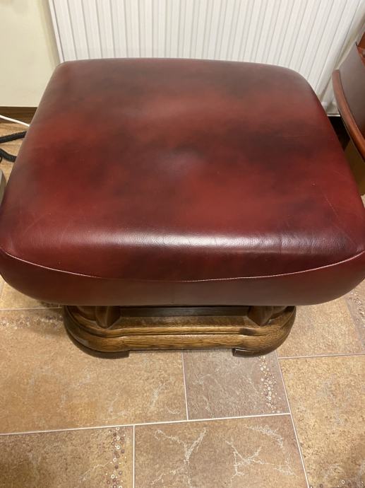 Usnjen trosed in tabore