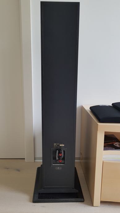 KEF Q70