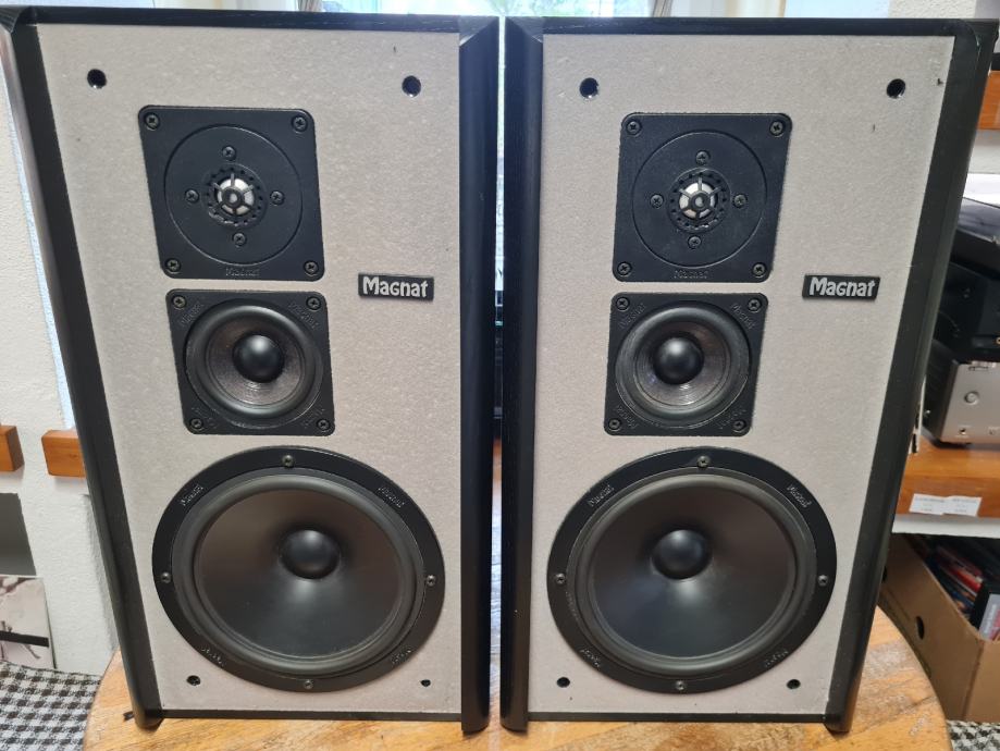 MAGNAT ZERO 4, trosistemski zvočniki, 90/130W