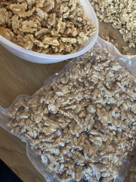 OREHI domači Slovenski oreh