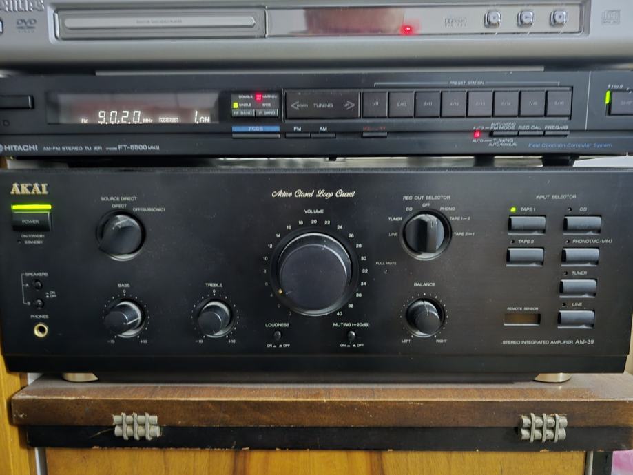 Hitachi AM/FM stereo tuner FT-5500 MK II, ohranjen,črn, prodam