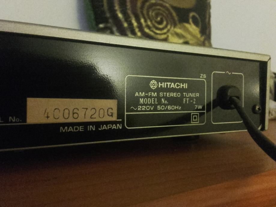 Hitachi FT-2 radio tuner