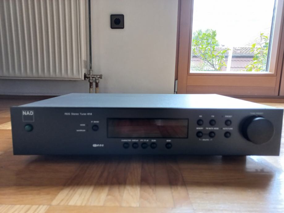 NAD RDS Stereo Tuner 414