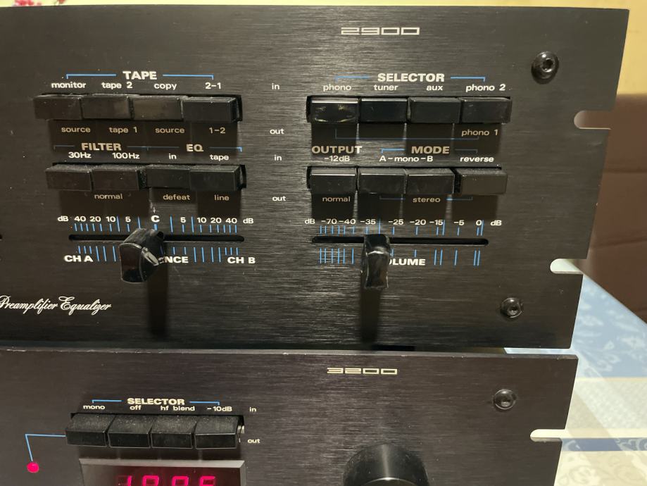 SAE 3200 fm tuner