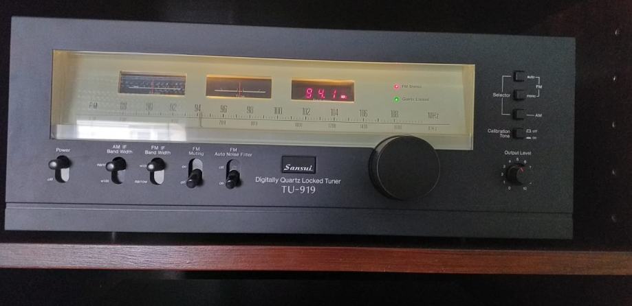 Sansui TU-919 in timer AT-15L