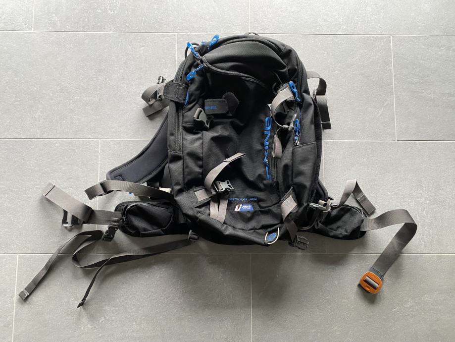 Plazovni nahrbtnik DAKINE SIGNAL ABS 25L