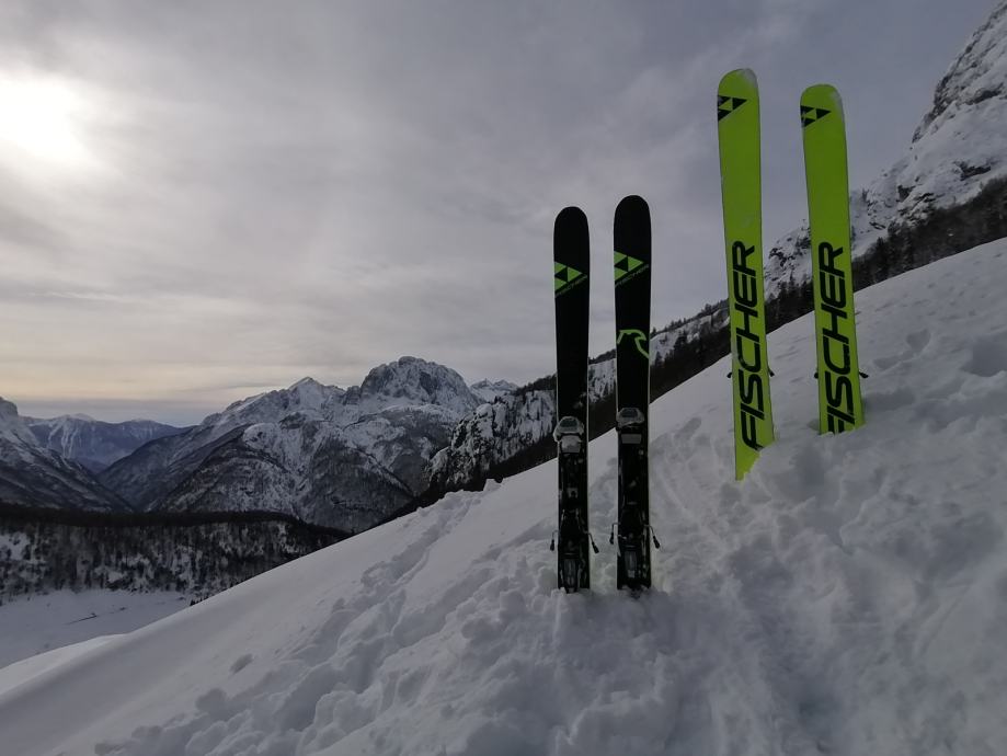 Turne smuči Fischer Ranger 99 Ti 181cm + vezi Marker Baron EPF13 + psi
