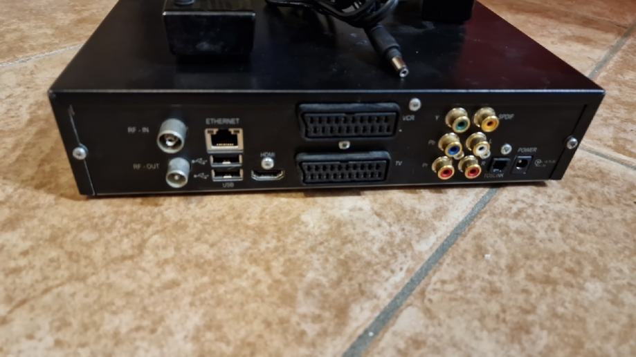 Prodam Tv vmesnik, stb, komunikator Motorola vip1920 za T-2