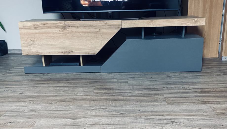 Tv omara Antracit/hrast