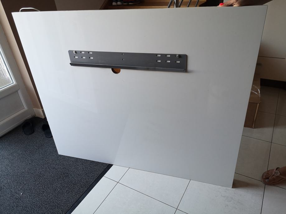 Omara, stenski panel za tv